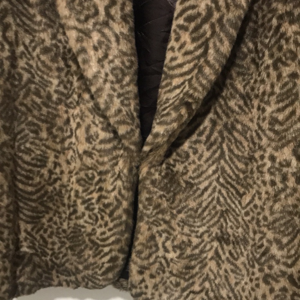 Chico Fun Fur 3/4 Sleeve Shawl Collar. Color Taupe An… - Gem